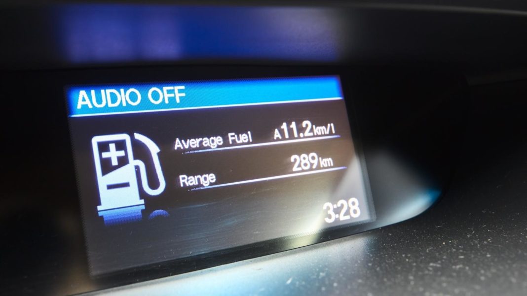 How to calculate average fuel consumption of a car?